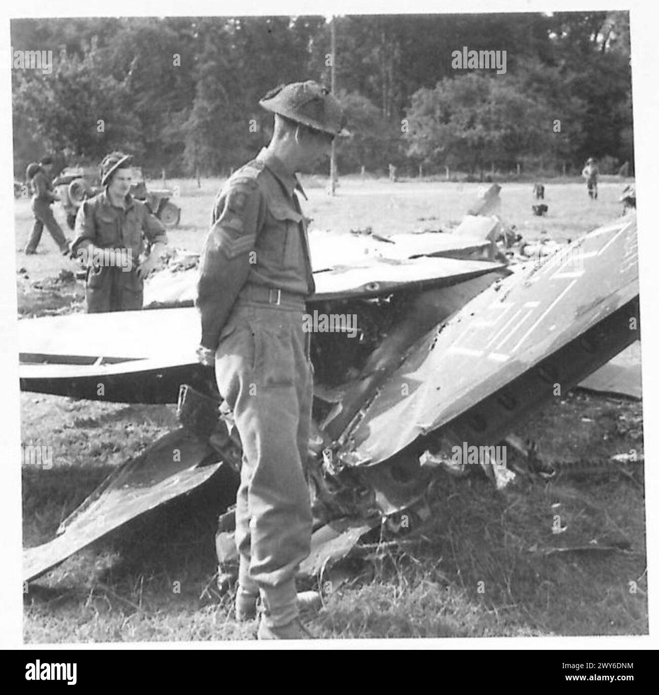GOOD SHOOTING BY A LIGHT AA BATTERY - Sgt. E. Godfrey with another ...