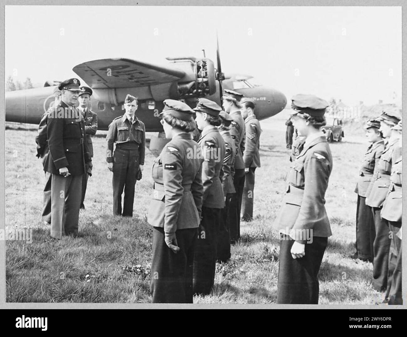 Brigadier General Grow and Air Marshal Sir Harold Whittingham inspect W ...