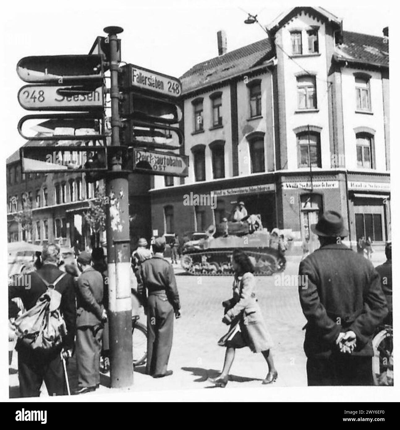 Life of prisoners of war in Germany under British Army observation ...