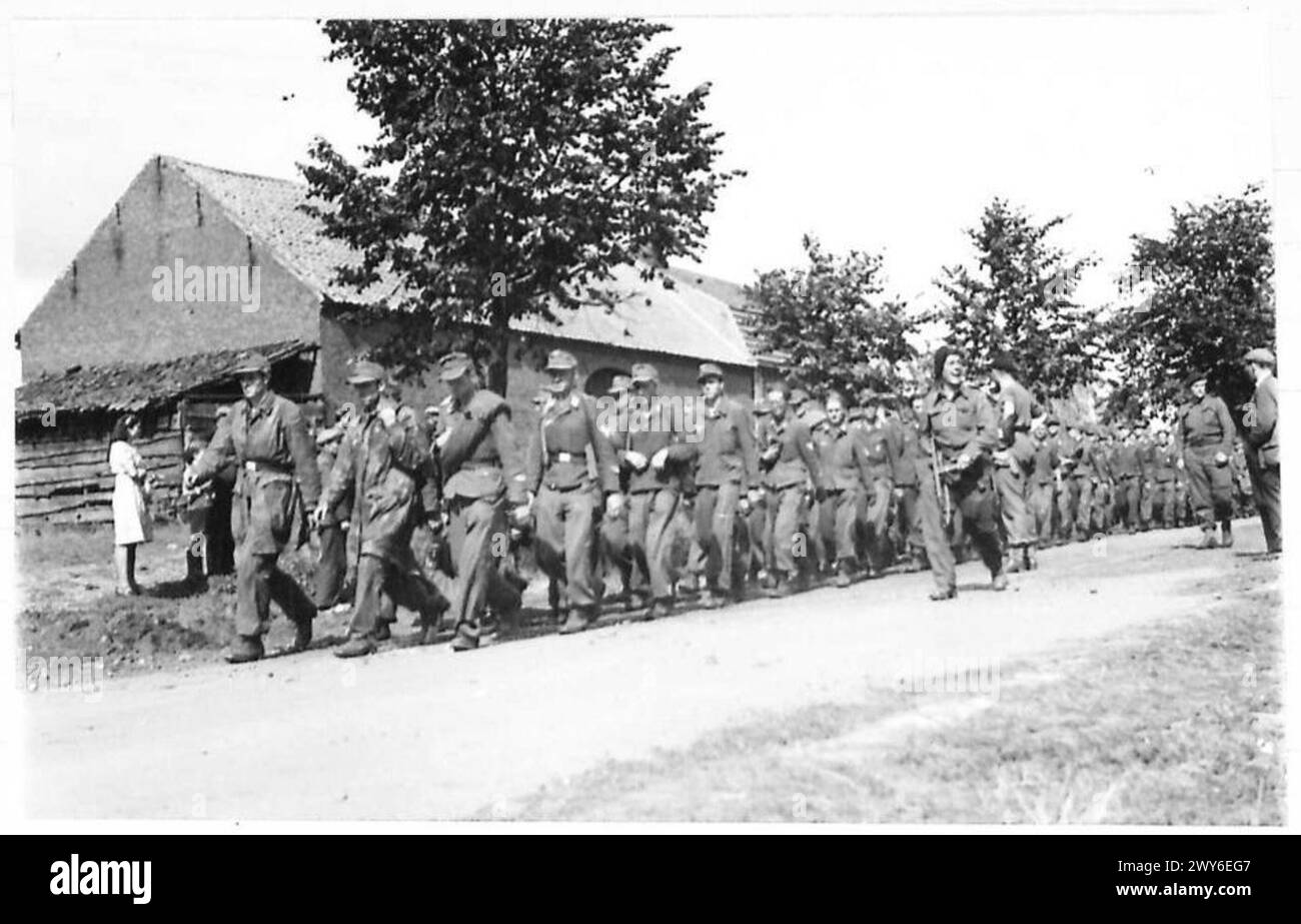 WITH 159 INFANTRY BRIGADE NEAR DUTCH FRONTIER - German parachutist ...