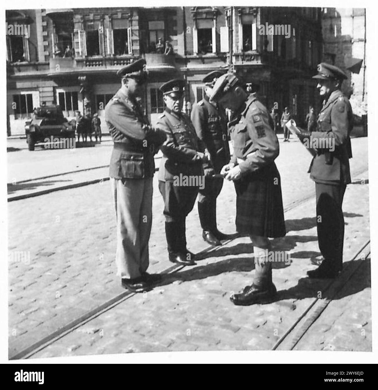 GERMANS HAND OVER THEIR ARMS - Examining the German firearms before the ... GERMANS HAND OVER THEIR ARMS - Examining the German firearms before the ...