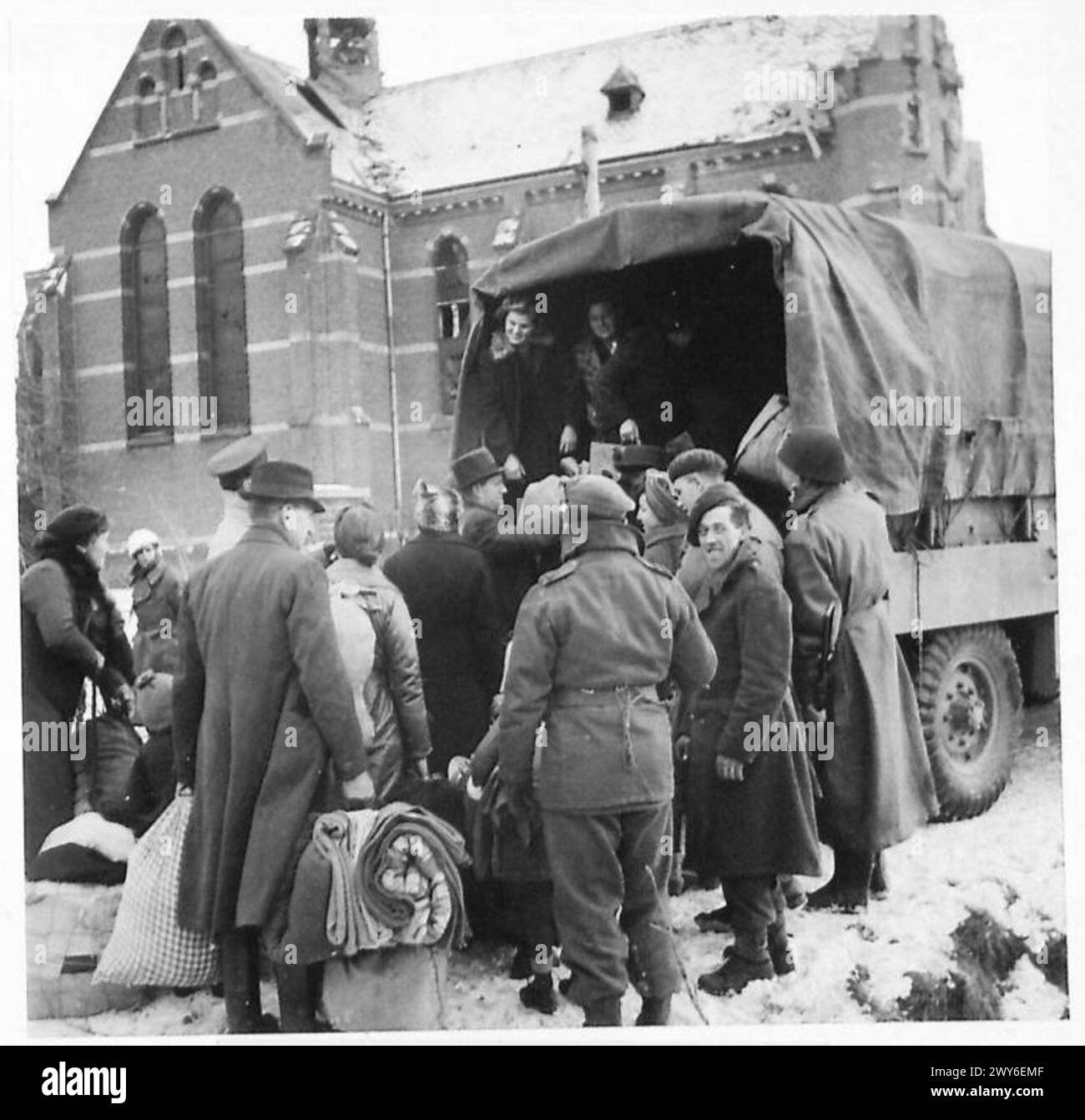 12 CORPS ATTACK: EVACUATION OF GERMAN CIVILIANS - Civilians boarding 3 ...