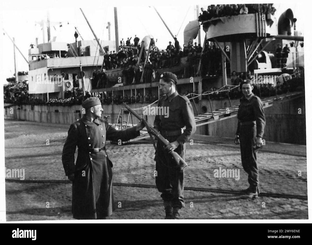 OCCUPATION OF BREMERHAVEN - Royal Marine Commando E.Hogarth of Coventry ...