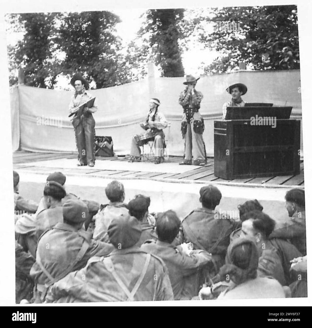 "STARS IN BATTLE DRESS"ENTERTAIN TROOPS IN NORMANDY - The "Four Singing ...