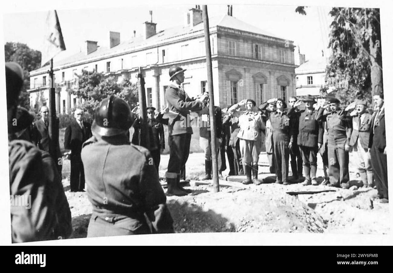 French flag raising Black and White Stock Photos & Images - Alamy