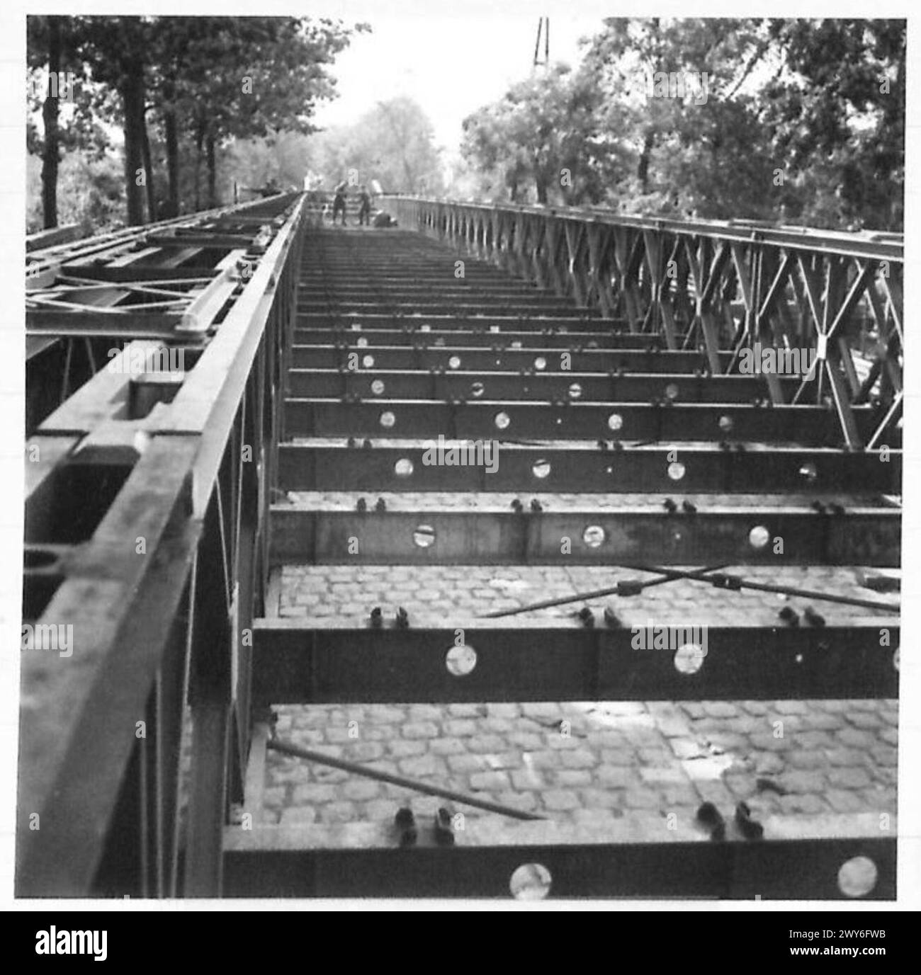 BRIDGING: 49 DIV. 1ST. CORPS B.L.A. - Some idea of the length of the ...