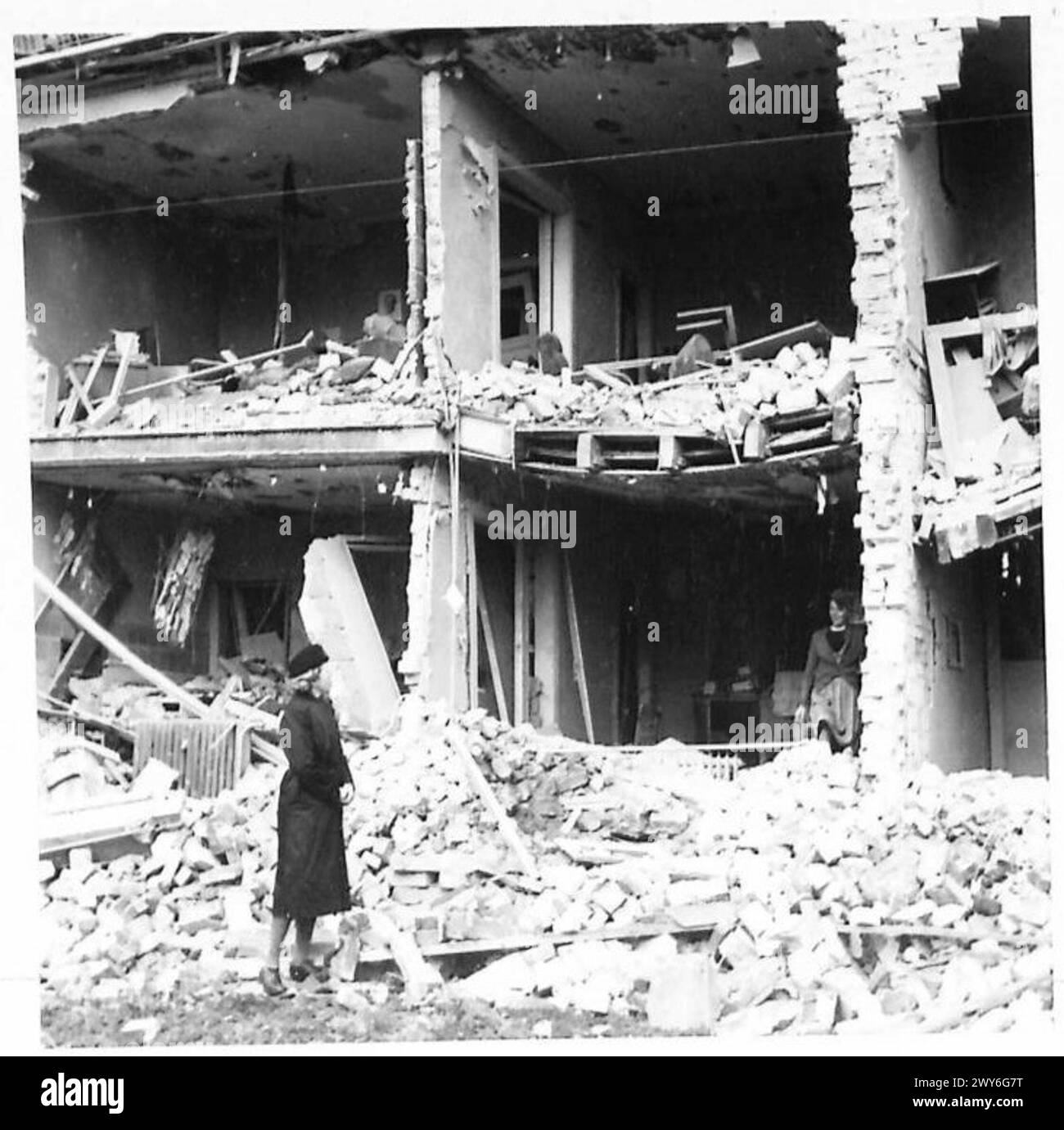 Photographs showing scenes of destruction and devastation in Bremen ...