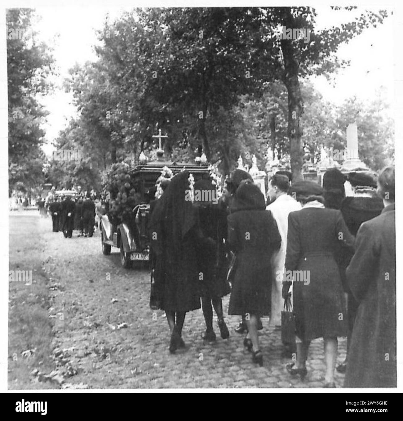CEREMONIAL FUNERAL OF BRUSSELS POLICE SHOT BY THE GERMANS - The hearses ...