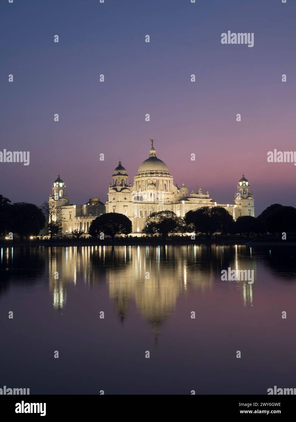 India, Kolkata, Victoria Memorial night Stock Photo - Alamy