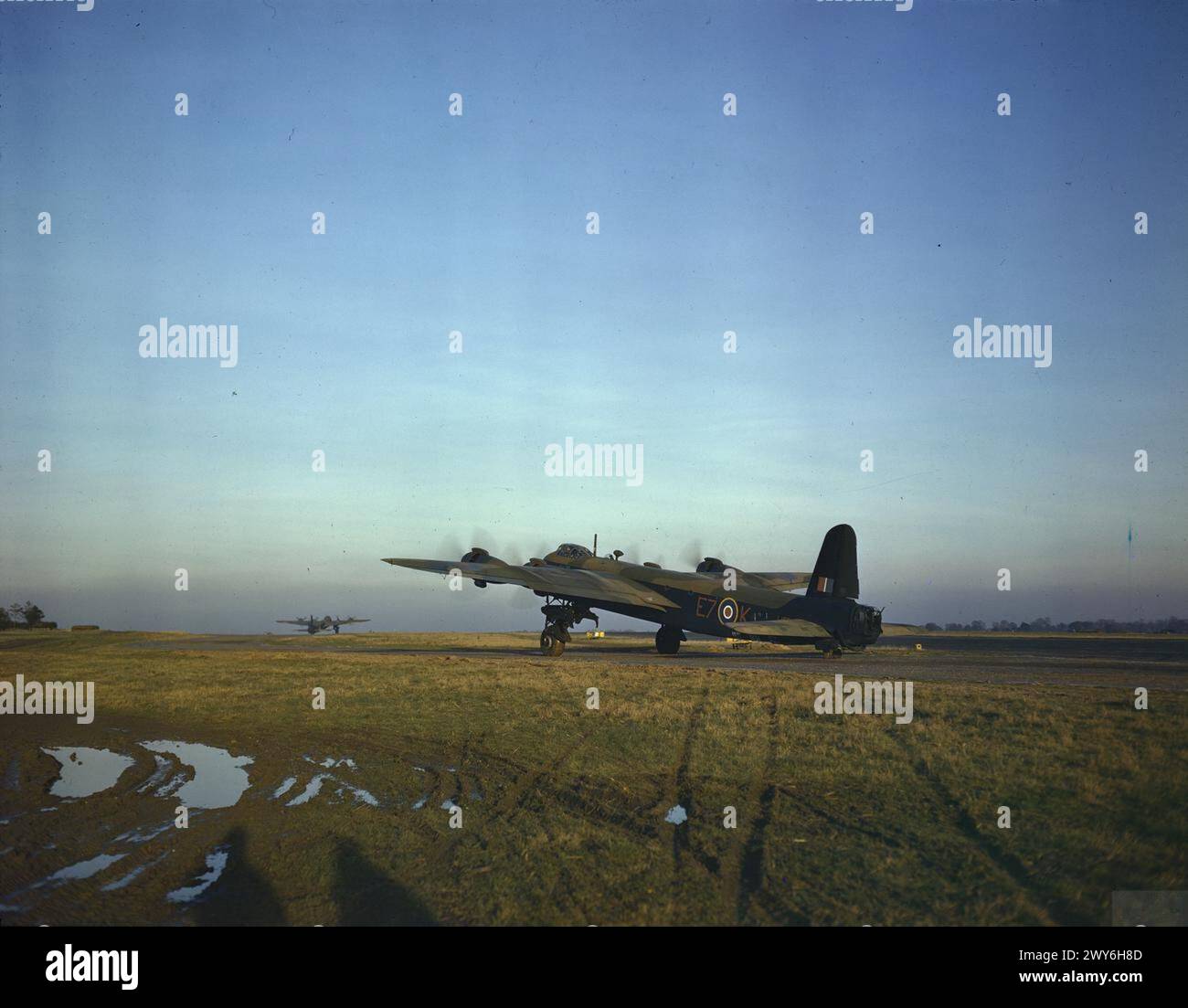 570 squadron raf hi-res stock photography and images - Alamy