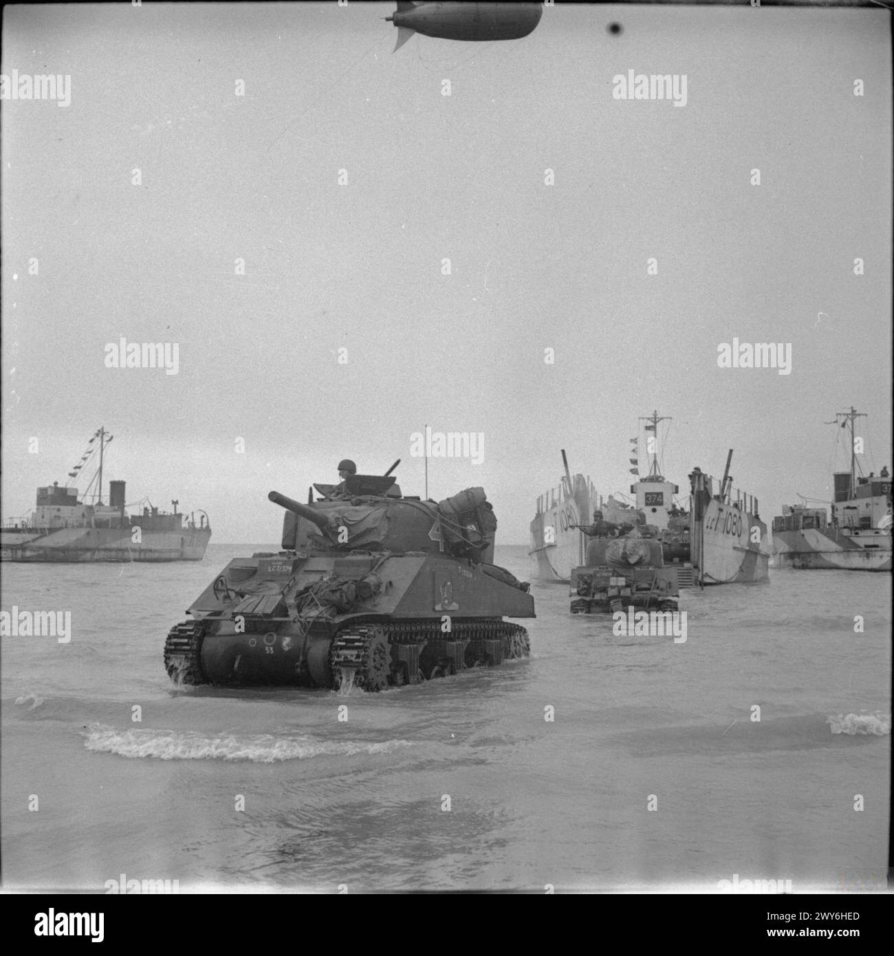 Sherman tanks drive ashore hi-res stock photography and images - Alamy