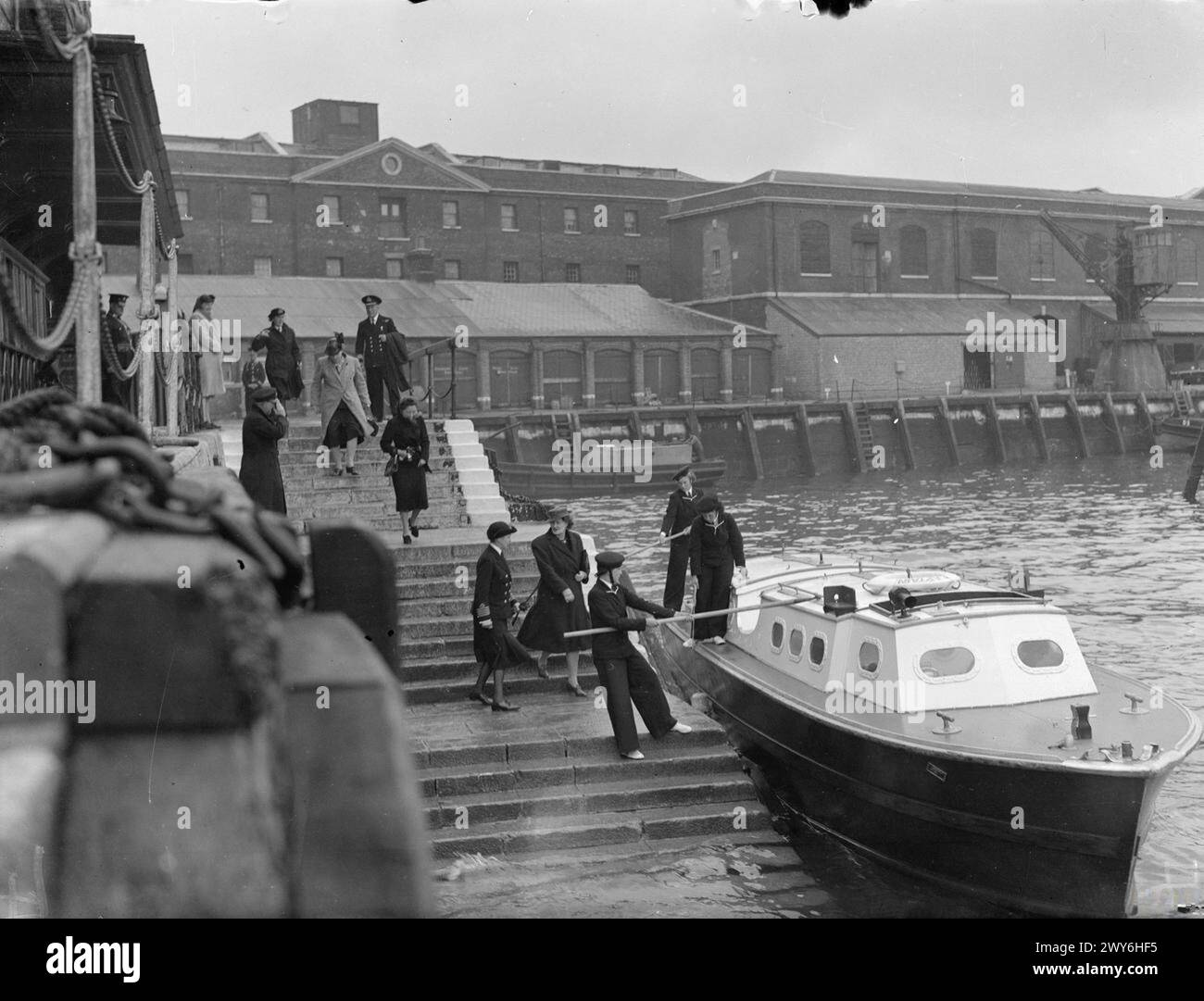 DISTINGUISHED VISITORS SEE THE WRNS AT WORK. 8 AND 9 JULY 1943 ...