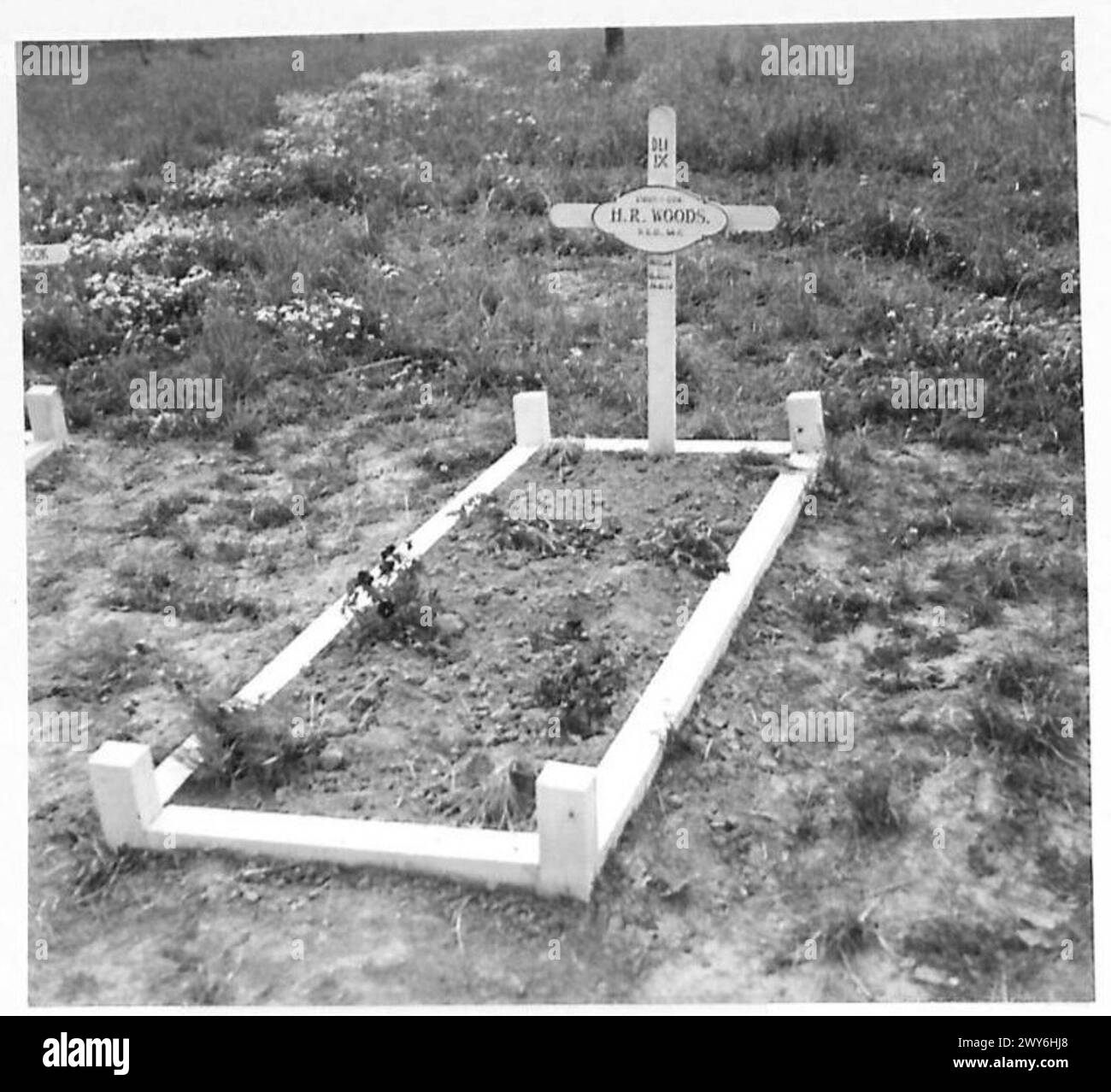 The grave of Lieutenant-Colonel H. R. Woods of the 9th Durham Light ...