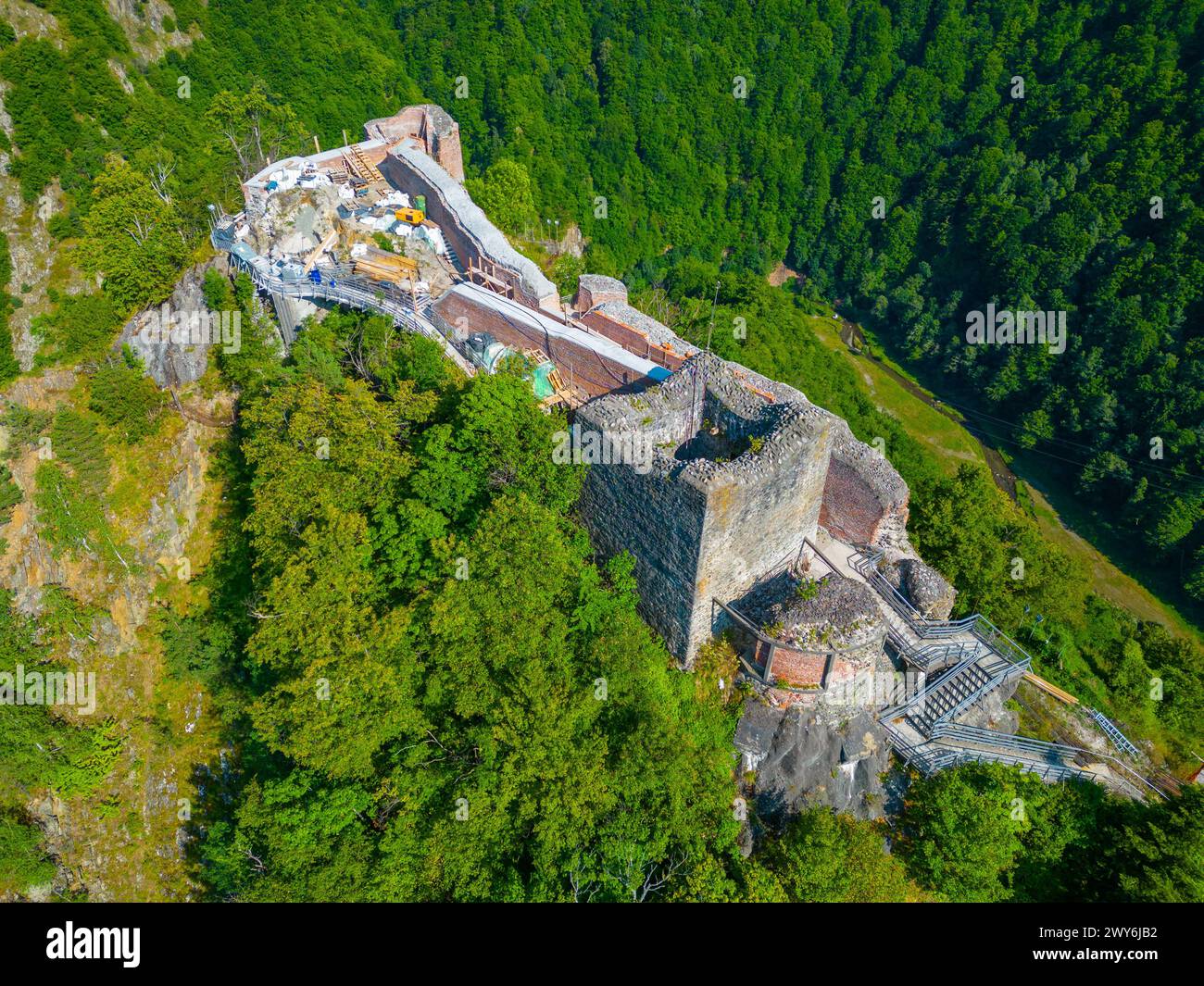 Poenari hi-res stock photography and images - Alamy