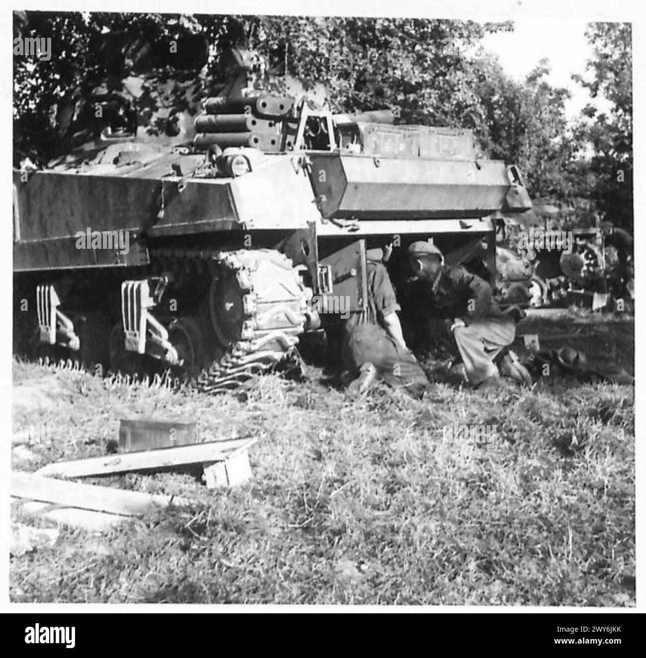 Repair sherman hi-res stock photography and images - Alamy