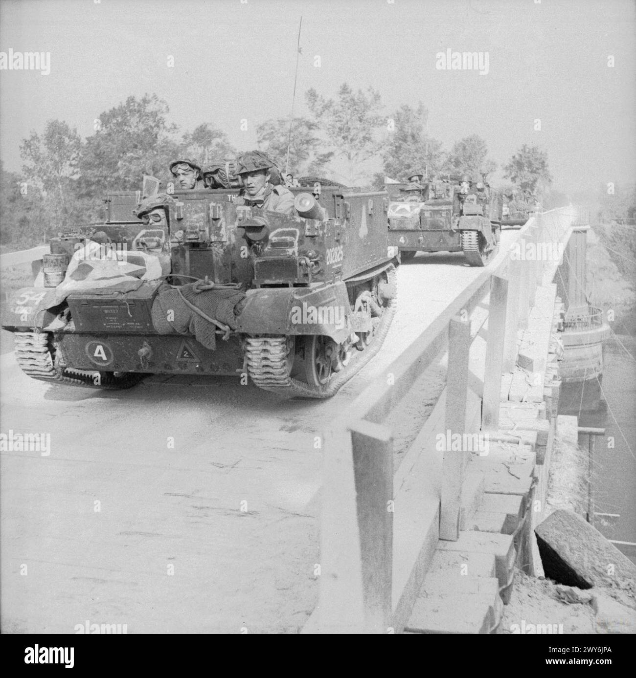 THE BRITISH ARMY IN THE NORMANDY CAMPAIGN 1944 - Carriers of 1st (Motor ...