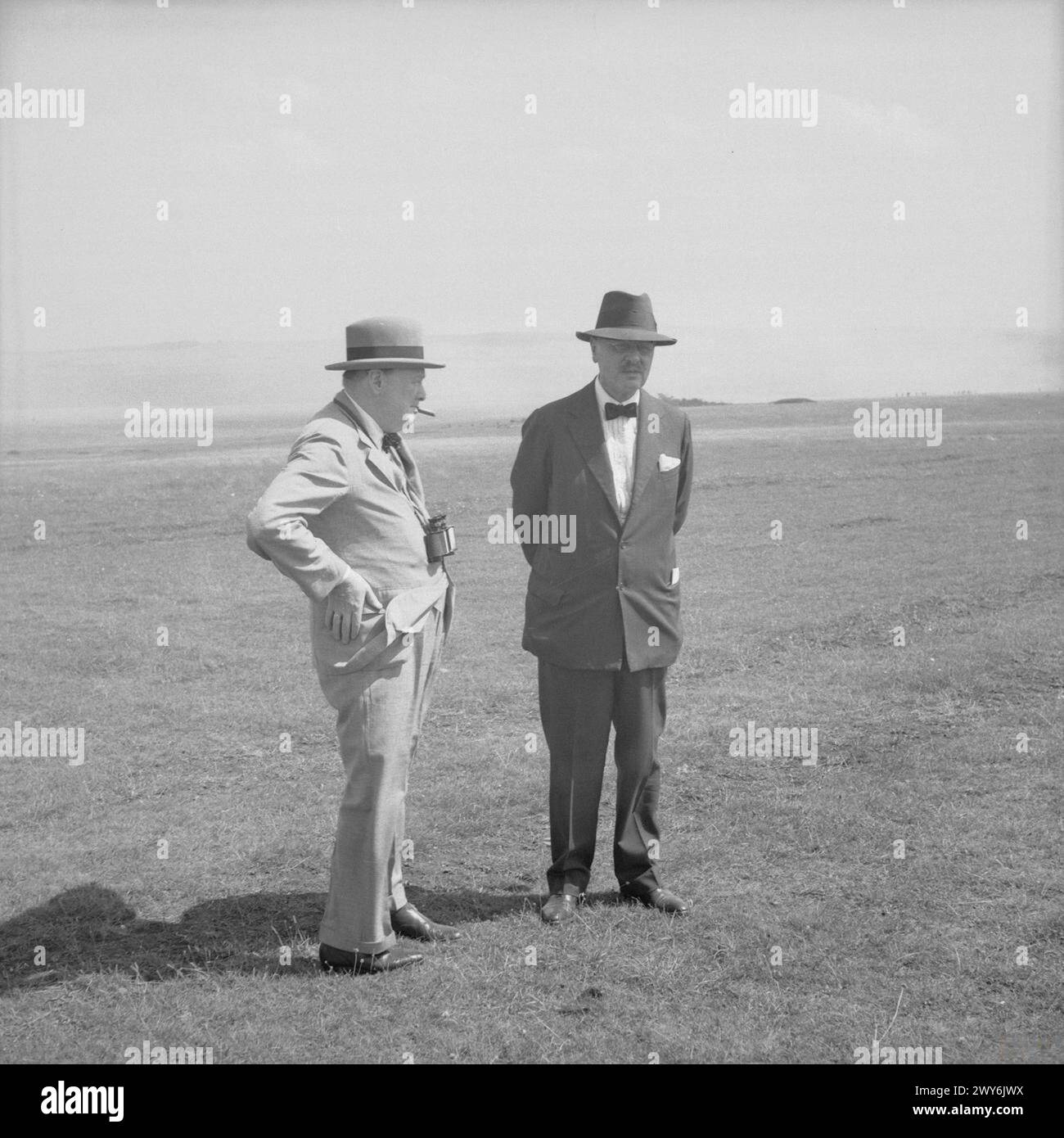 WINSTON CHURCHILL DURING THE SECOND WORLD WAR IN THE UNITED KINGDOM ...