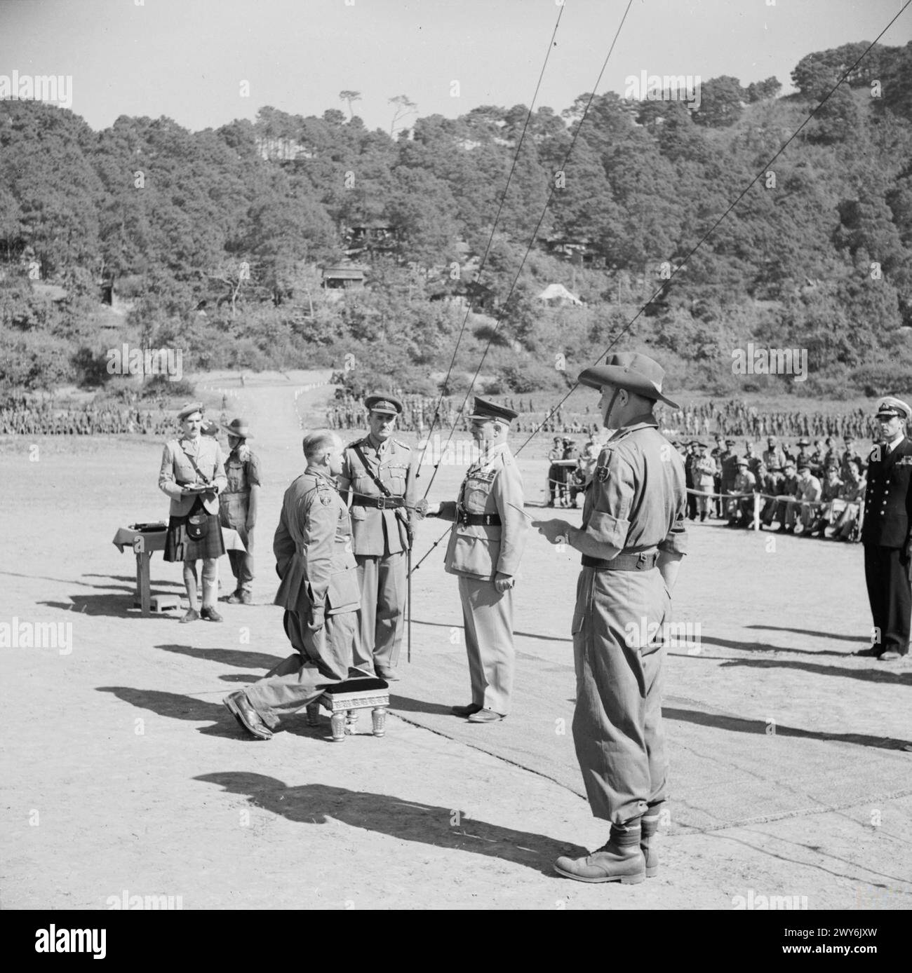 Field marshal the viscount slim hi-res stock photography and images - Alamy