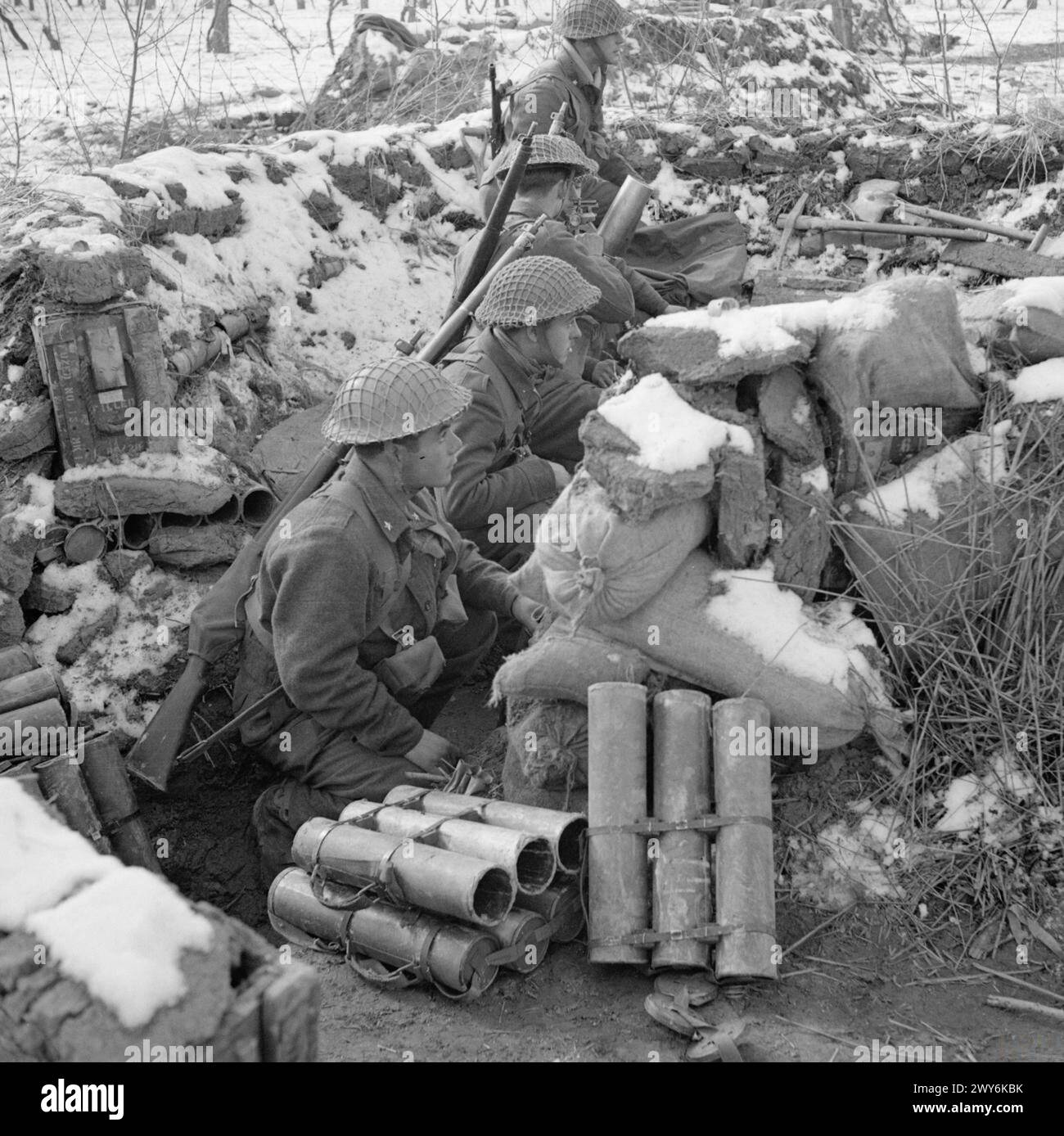 ITALIAN UNIT FIGHTS WITH 8TH ARMY - The Italian 3 inch mortar positions ...