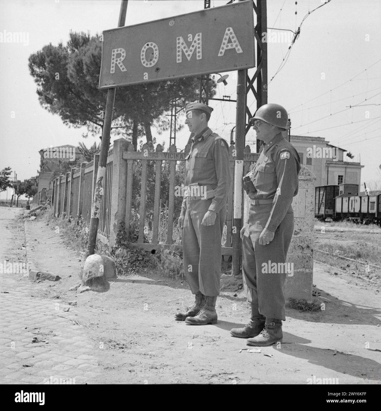 FIFTH ARMY : ROME : ALLIED TROOPS BESIEGE ITALIAN CAPITAL - Gen. Clark ...