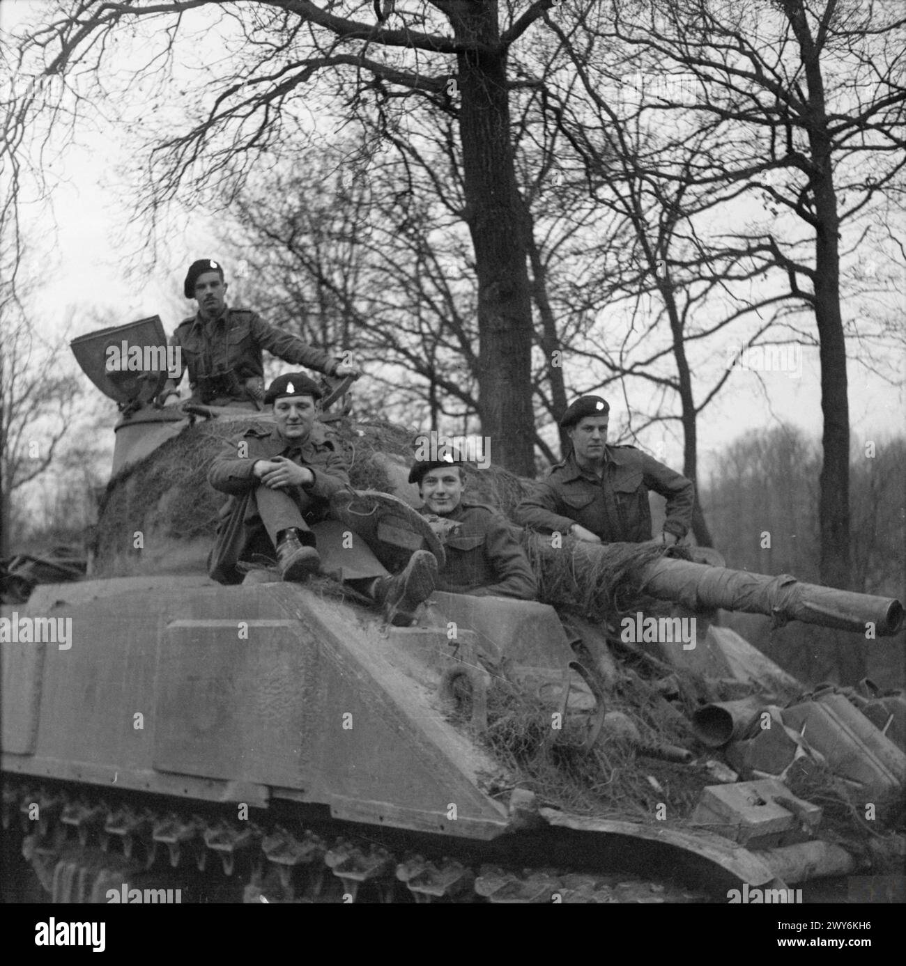Major J.K. Holman and his Sherman tank crew of Nottinghamshire Yeomanry ...