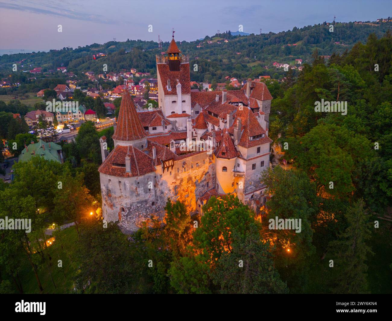 Draculas castle romania night hi-res stock photography and images - Alamy