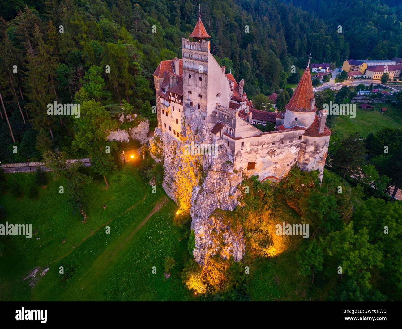 Draculas castle romania night hi-res stock photography and images - Alamy