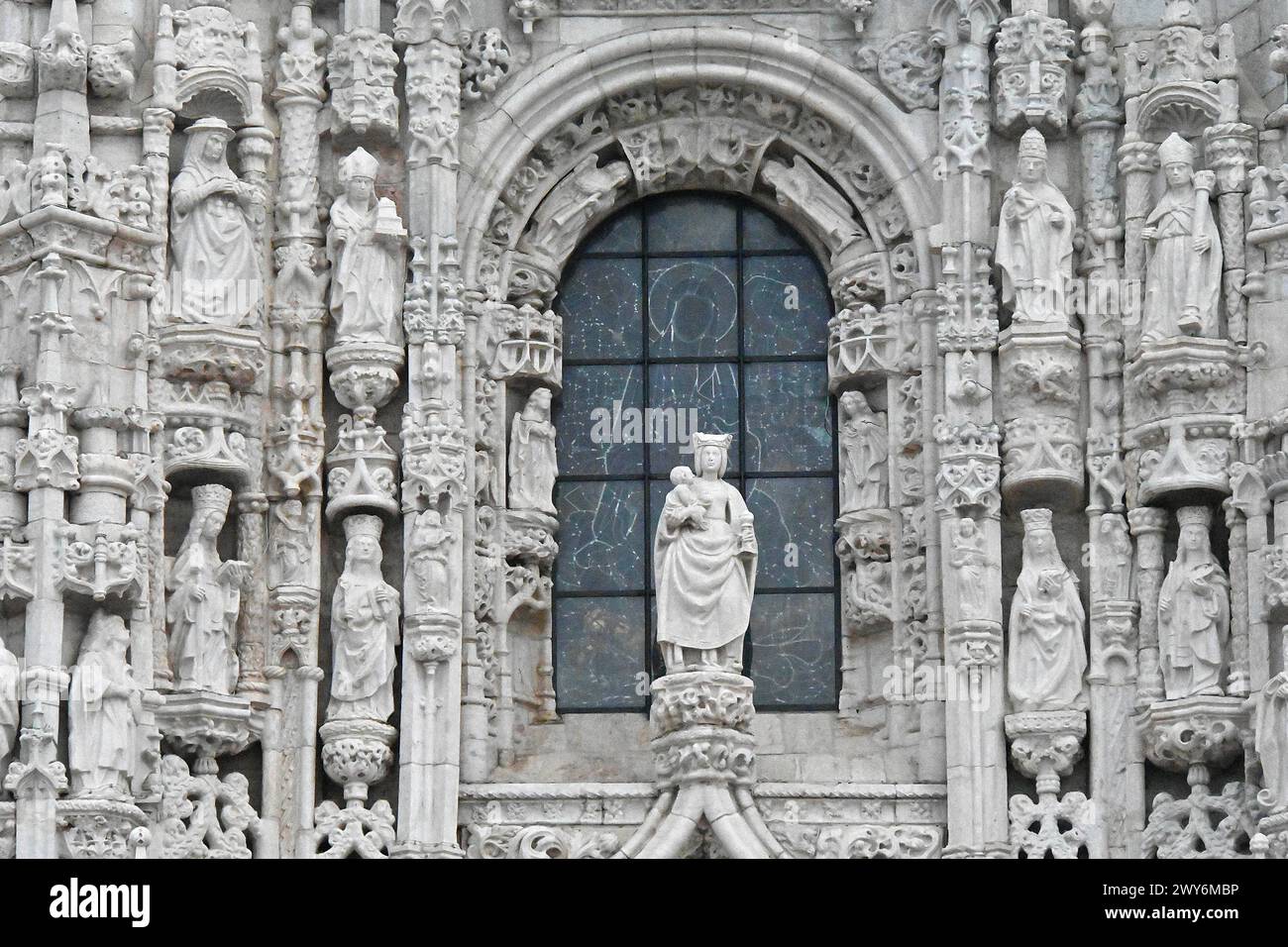 Portugal, Lisbon: sculptures of the south portal of the Church of Santa ...
