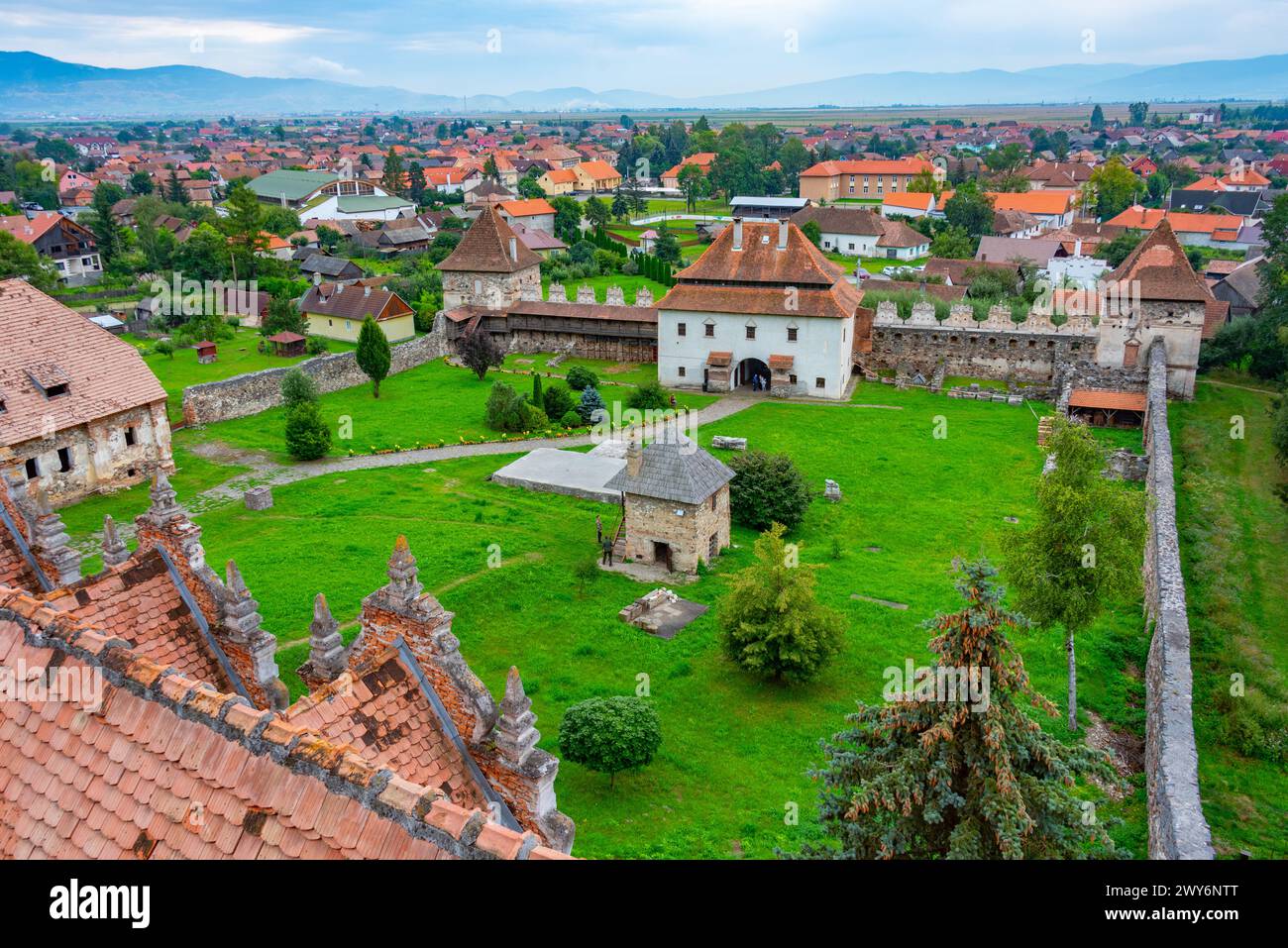 View of the Lazar castle in Lazarea, Romania Stock Photo - Alamy
