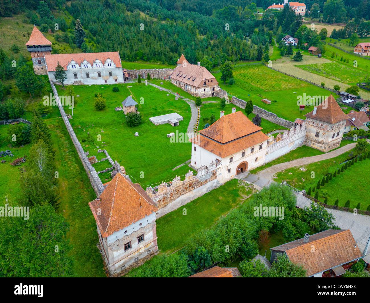 View of the Lazar castle in Lazarea, Romania Stock Photo - Alamy