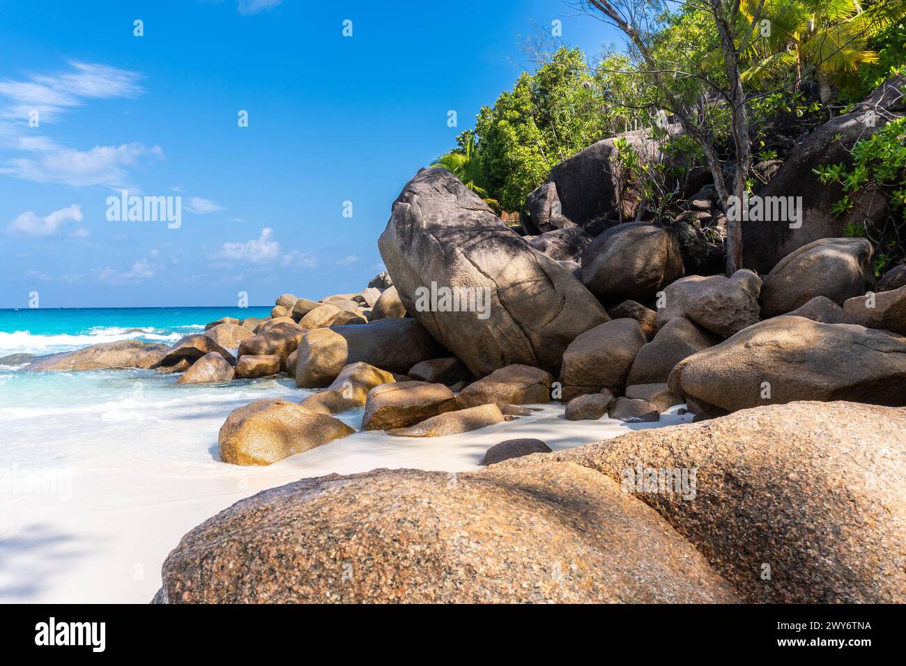 Beach anse georgette praslin hi-res stock photography and images - Alamy