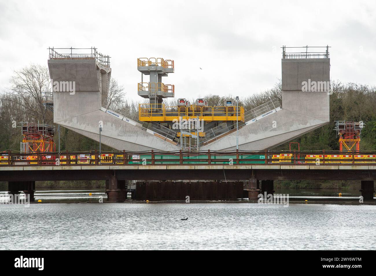 Harefield, UK. 4th April 2024. HS2 are continuing work on the High Speed Rail 2 Colne Valley ...
