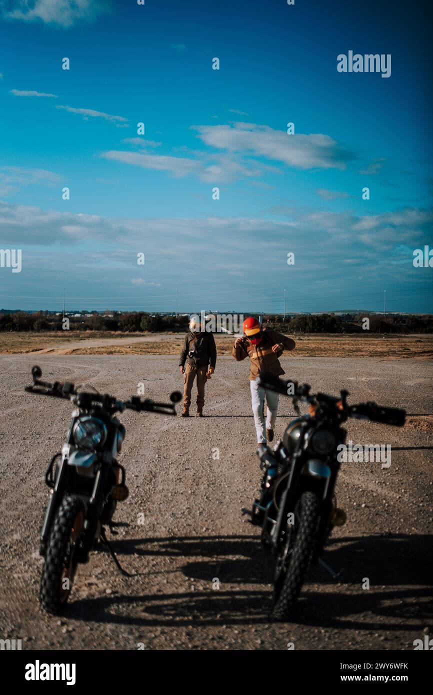 Men walking bikes hi-res stock photography and images - Alamy
