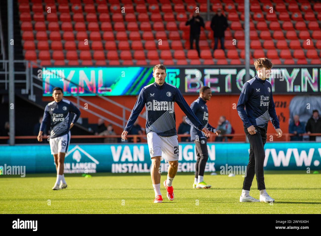 VOLENDAM, 04-04-2024, Kras Stadium, season 2023/2024 Dutch football ...