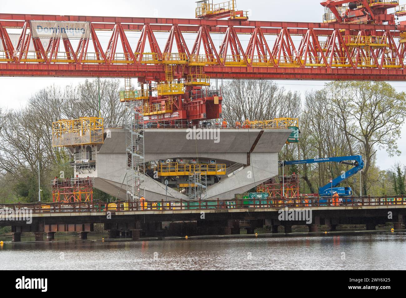 Harefield, UK. 4th April 2024. HS2 are continuing work on the High Speed Rail 2 Colne Valley ...