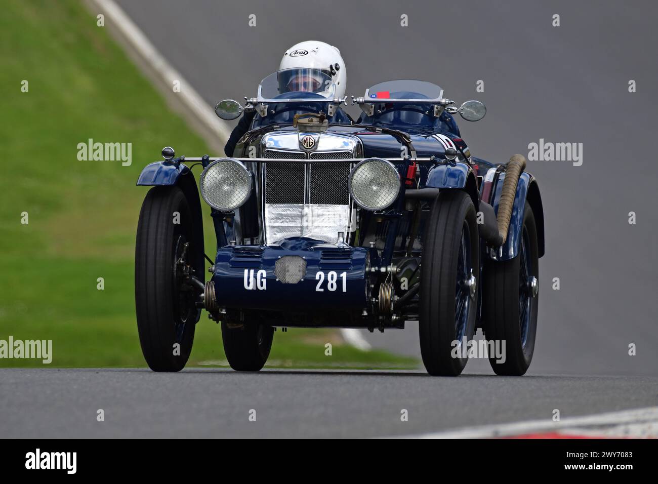 Chris Edmondson, MG D Type, Triple M Racing, fifteen minutes of racing ...