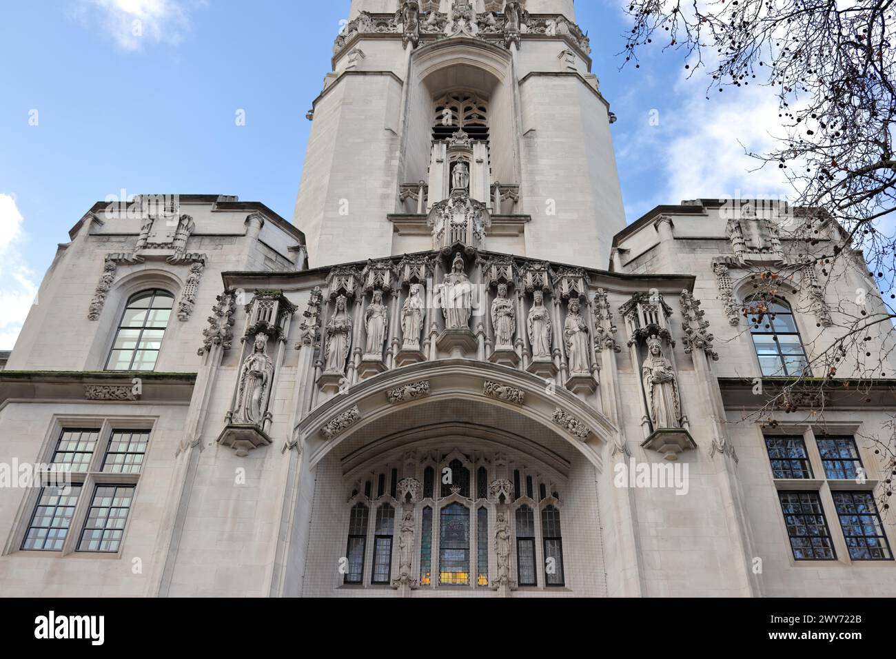 The Middlesex Guildhall, a court building which houses the Supreme ...