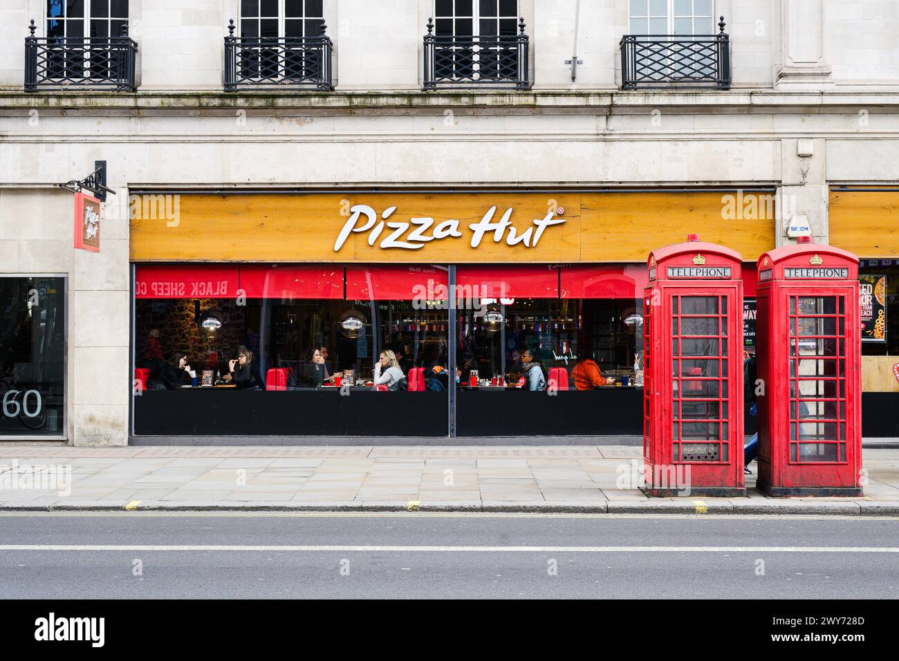 Pizza Hut Box 2024