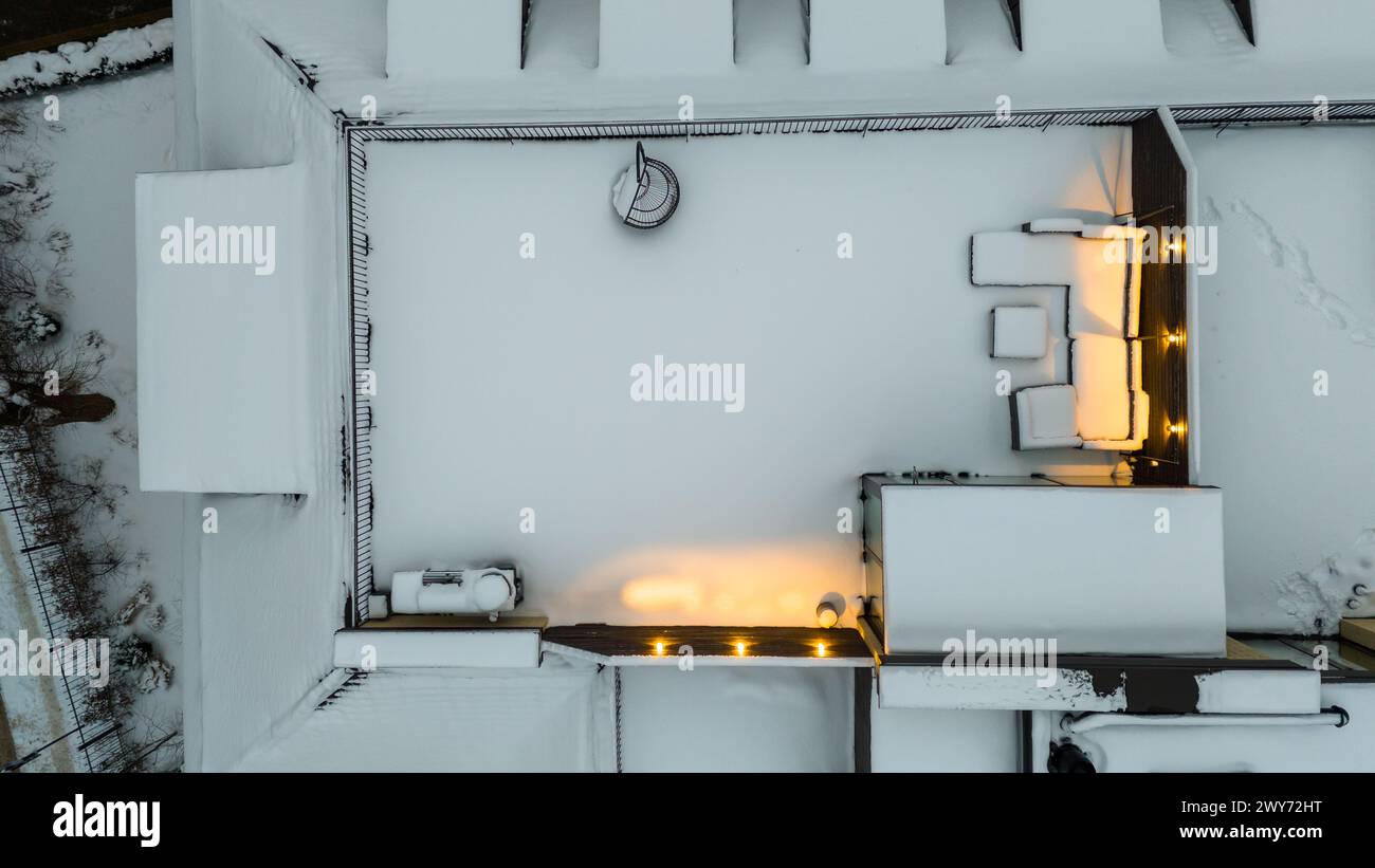 Beautiful covered deck hi-res stock photography and images - Alamy