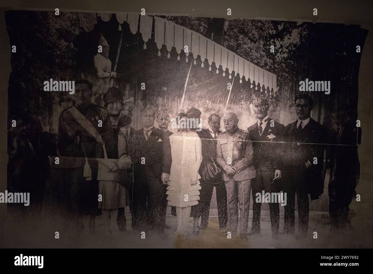 World war ii air raid shelter hi-res stock photography and images - Alamy
