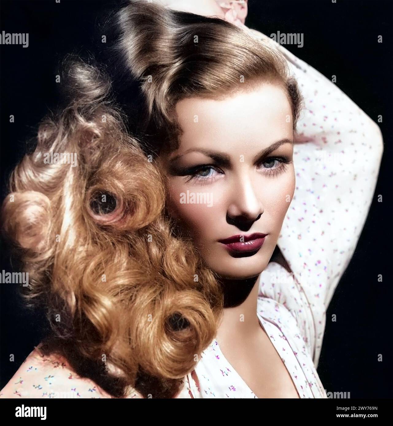 VERONICA LAKE (1922-1973) American stage and film actress about 1952 ...