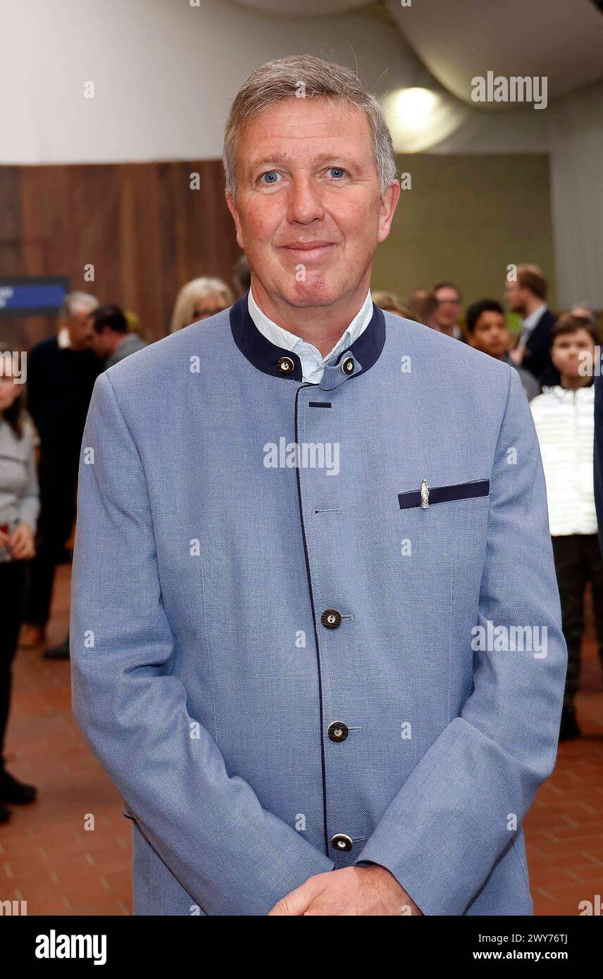 Juergen Jakobs bei der Eroeffung der Beelitzer Spargelsaison 2024 auf ...