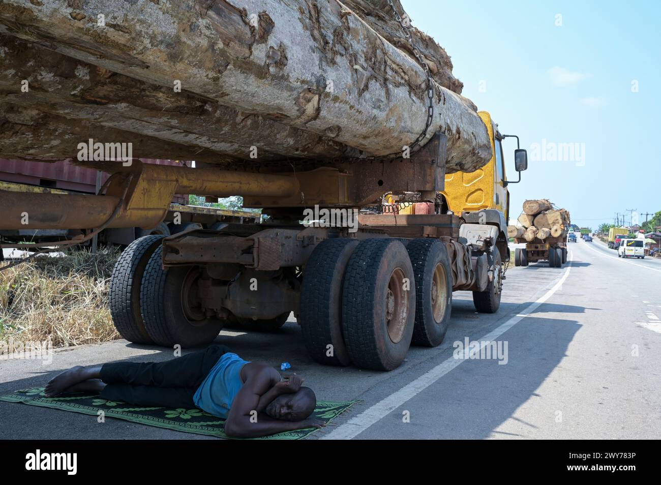 Kumasi ghana truck hi-res stock photography and images - Alamy