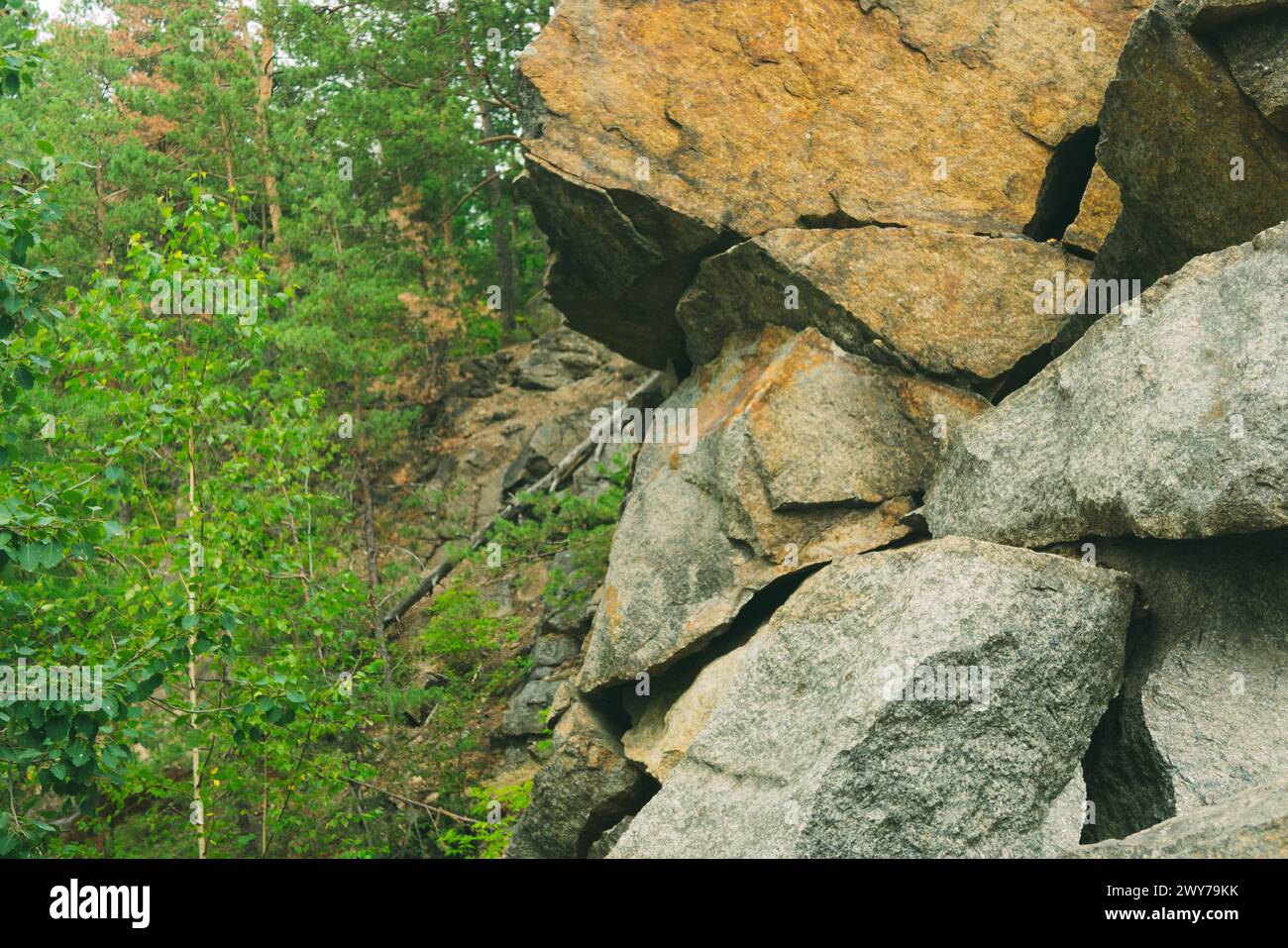 Rock boulder barrier hi-res stock photography and images - Alamy