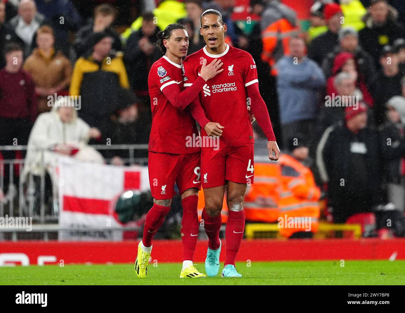 Liverpool's Darwin Nunez (left) celebrates scoring their side's first ...