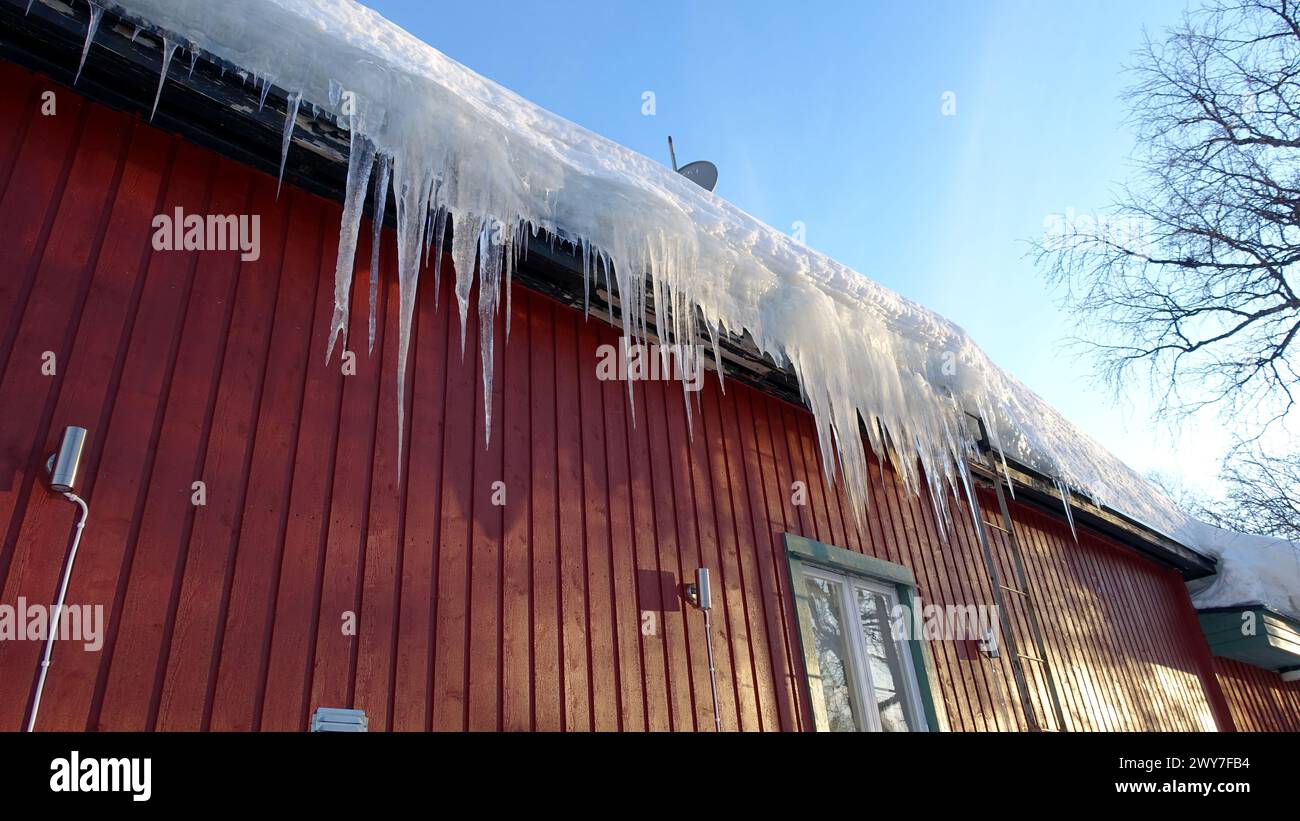 Snowy house in sweden hi-res stock photography and images - Alamy