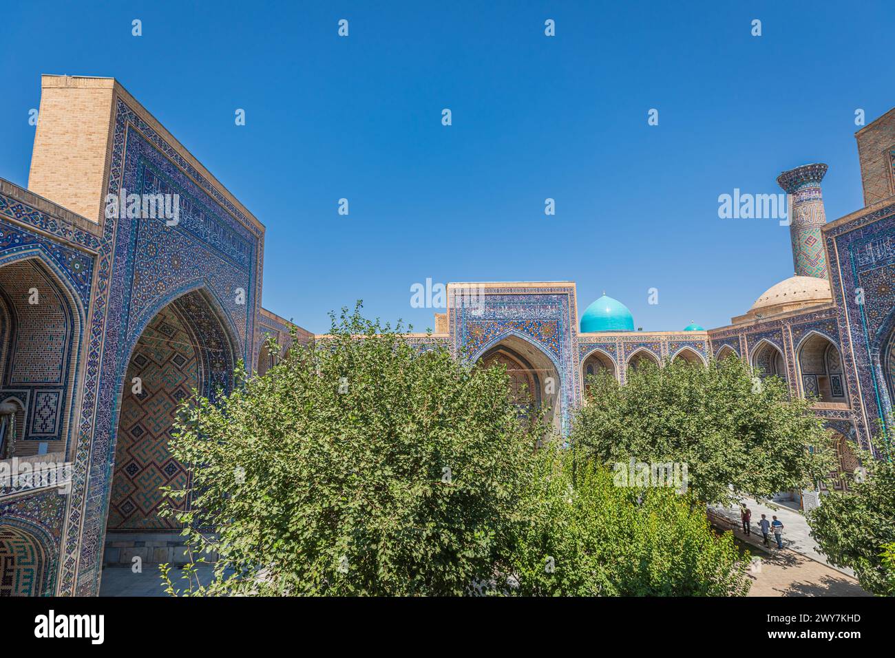 Samarkand, Samarqand, Uzbekistan, Central Asia. The Mosque and madrasas ...