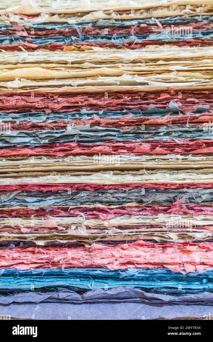 Samarqand paper hi-res stock photography and images - Alamy