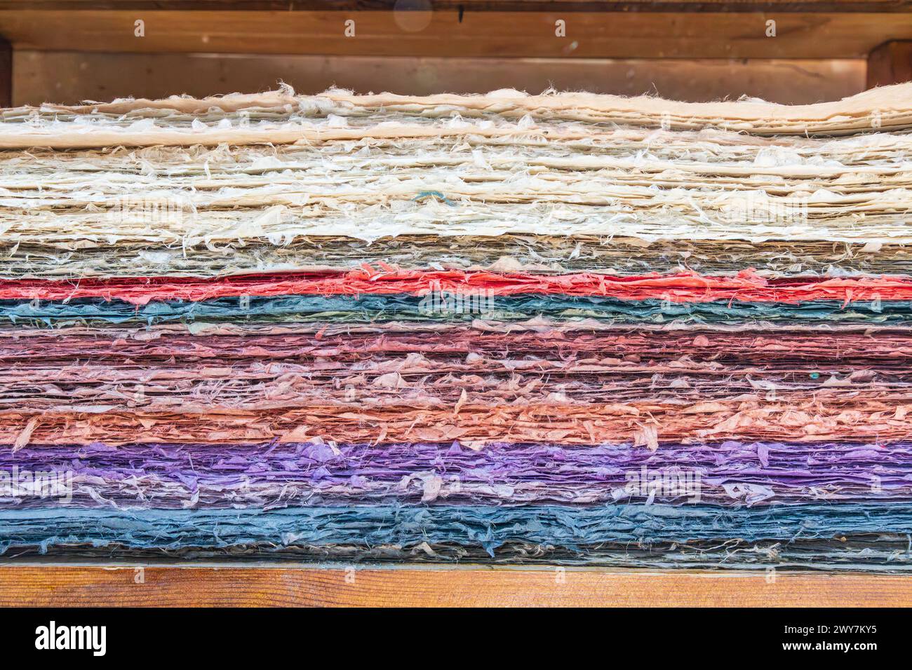 Samarkand crafts hi-res stock photography and images - Alamy