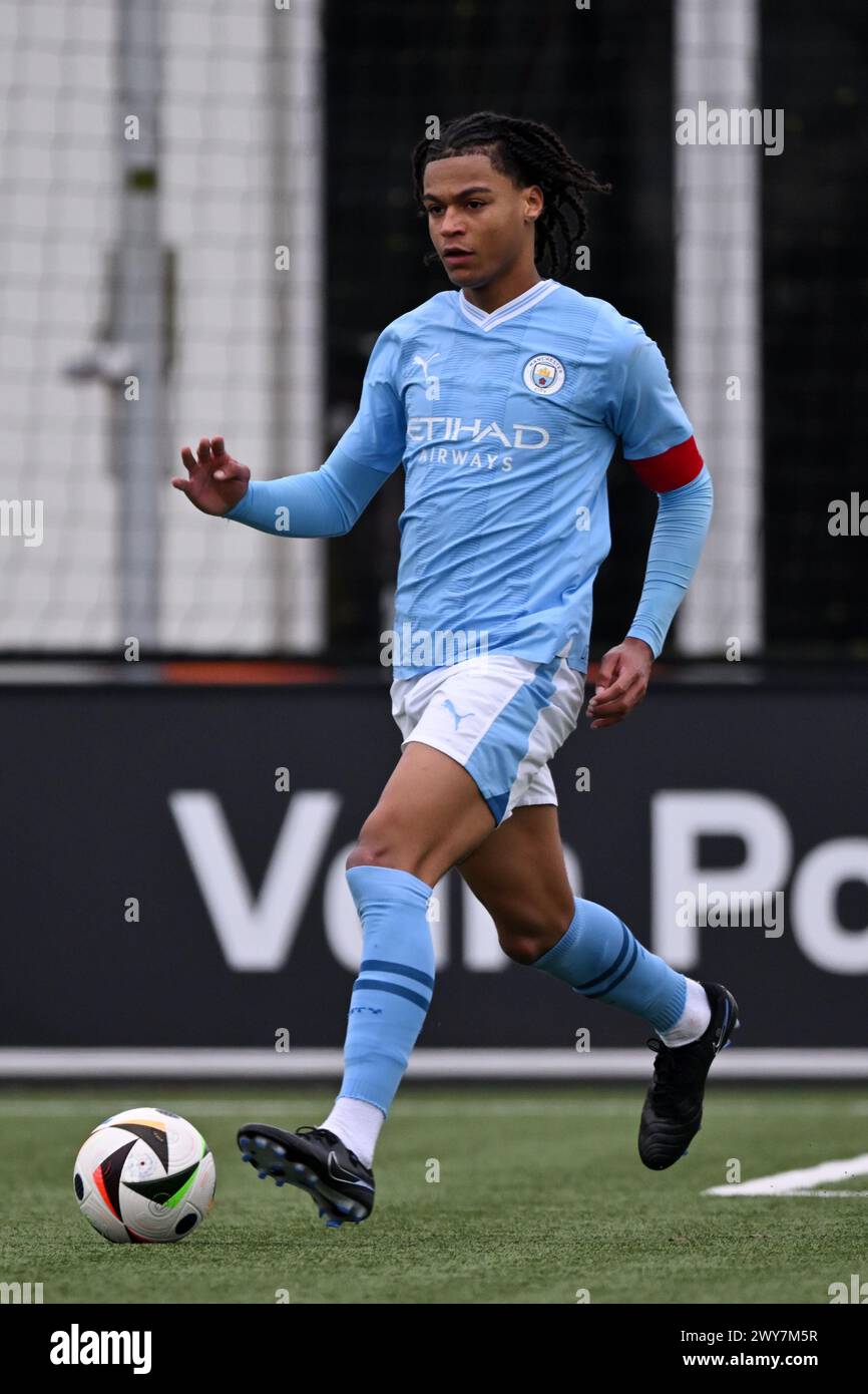 AMSTERDAM - Leke Drake of Manchester City U17 during the Ajax Future ...